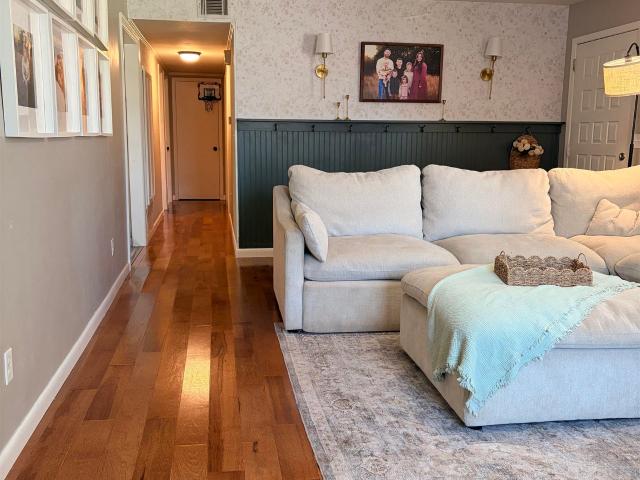 18 Sherwood Loop