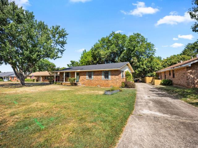 18 Sherwood Loop