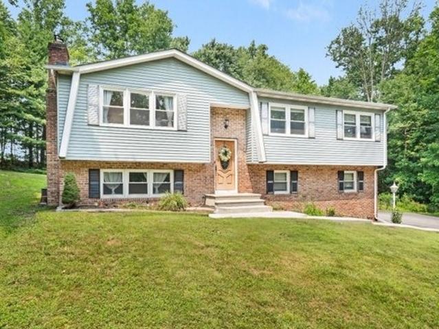 18 Smith Rd, Wantage Township, NJ 07461