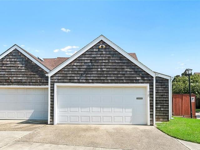 18 Spinnaker Lane