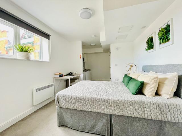 18 St Marys Place, Southampton SO14, Studio to rent, £950 pcm | PrimeLocation