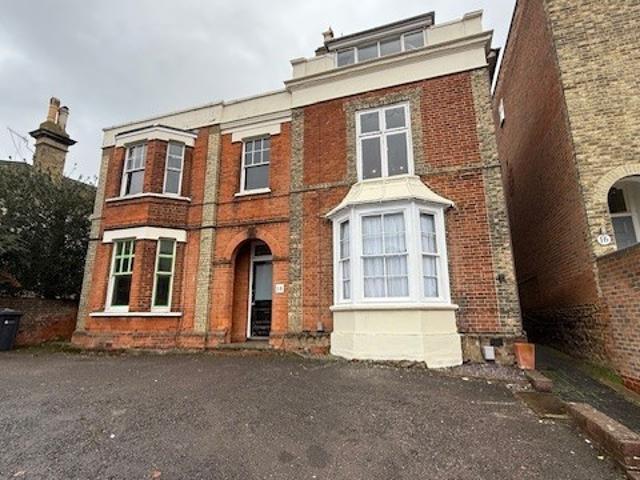 18 Stoke Road, Guildford 1 bedroomProperty for lettings Seymours