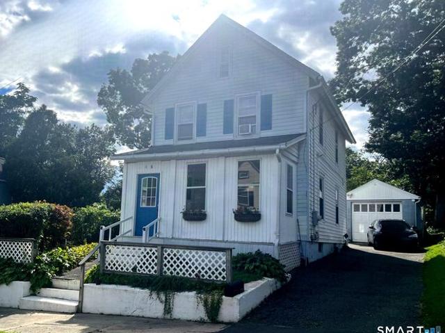 18 Summit St, Derby, CT 06418