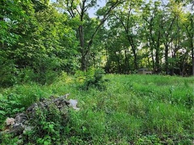 18 Sunset Cir, Linn Valley, KS 66040