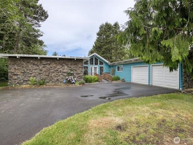 18 Sunset Blvd, Hoquiam, WA 98550