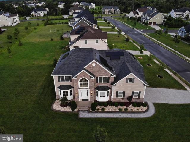 18 Surrey Lane