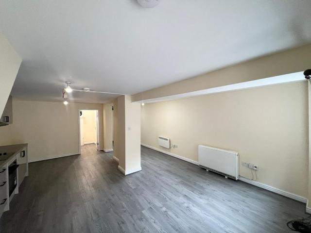 18A Melton Road LE4, Studio to rent, £550 pcm | PrimeLocation