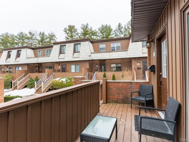 18 Heritage Drive E