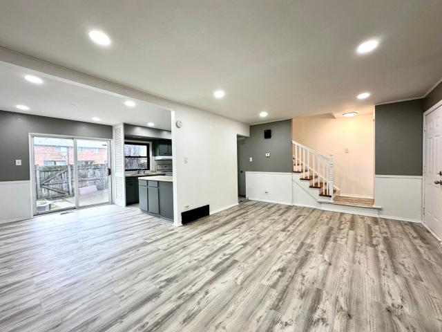 18w158 16th Street