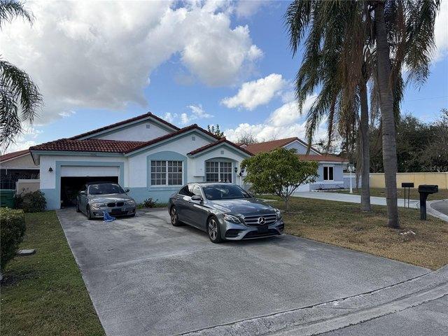19040 NW 54th Ave, Miami Gardens, FL 33055