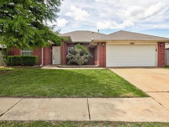 1904 NW 176th St, Edmond, OK 73012