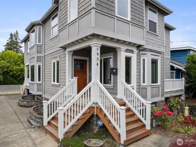 1904 N Proctor Street