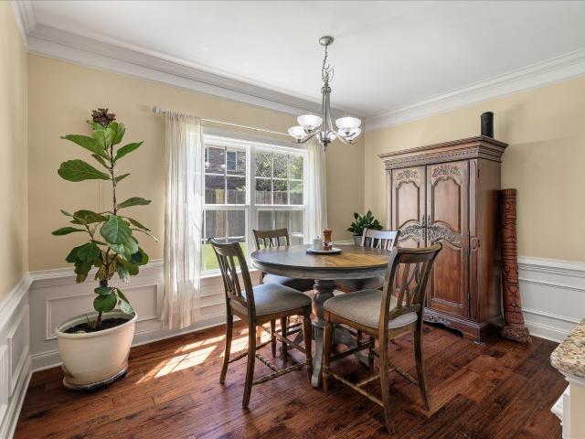 1904 Chestnut Oak Lane