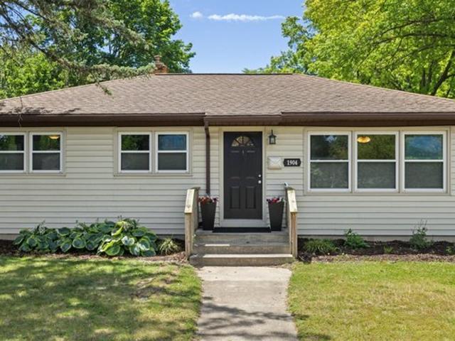 1904 Griggs St SE, Grand Rapids, MI 49506