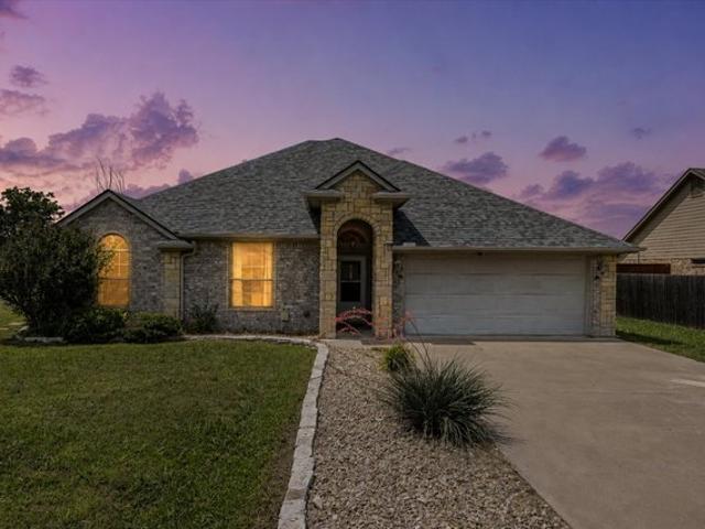 1904 Lazy Ct, Granbury, TX 76048