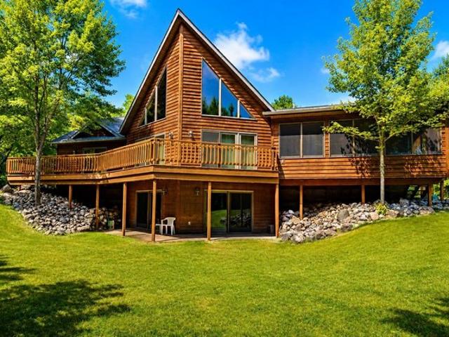 1904 Lea Rd, Kronenwetter, WI 54455