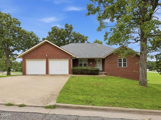 1904 Quincy St, Joplin, MO 64801