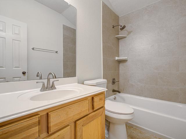 1904 Roaring Springs Court