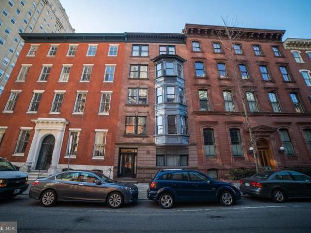 1904 Spruce St #4R, Philadelphia, PA 19103