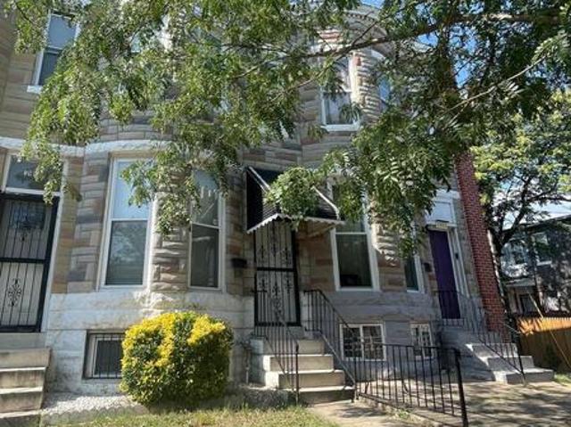 1904 W Lexington Street