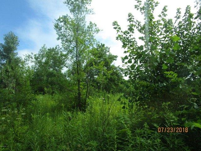 1904 Wickwire Rd, Benton Harbor, MI 49022