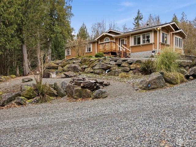 1904 Yew Street Rd, Bellingham, WA 98229