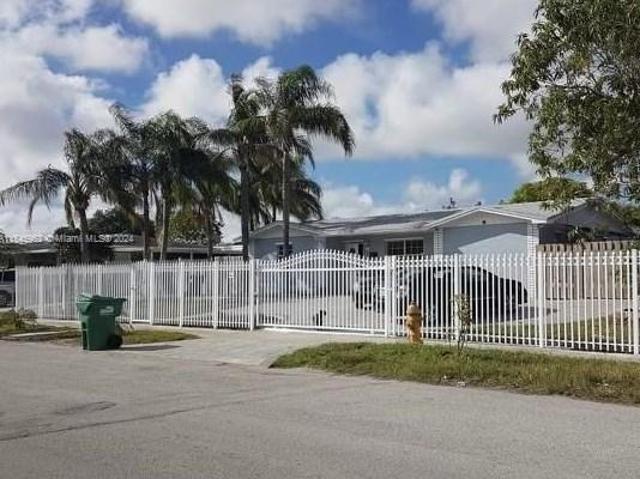 19050 SW 119th Ave, Miami, FL 33177