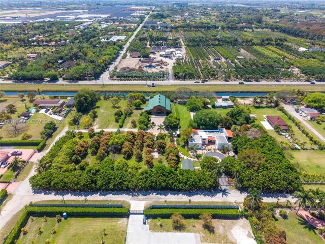 19050 SW 194th Ave, Miami, FL 33187 | MLS #A12011