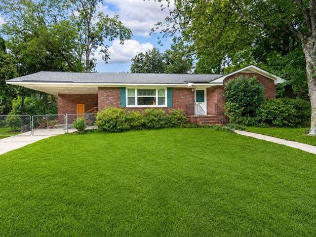 1905 Aichele Dr, North Charleston, SC 29406