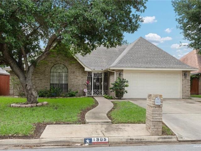 1905 Baylor Ave, 3 beds, 2 full baths