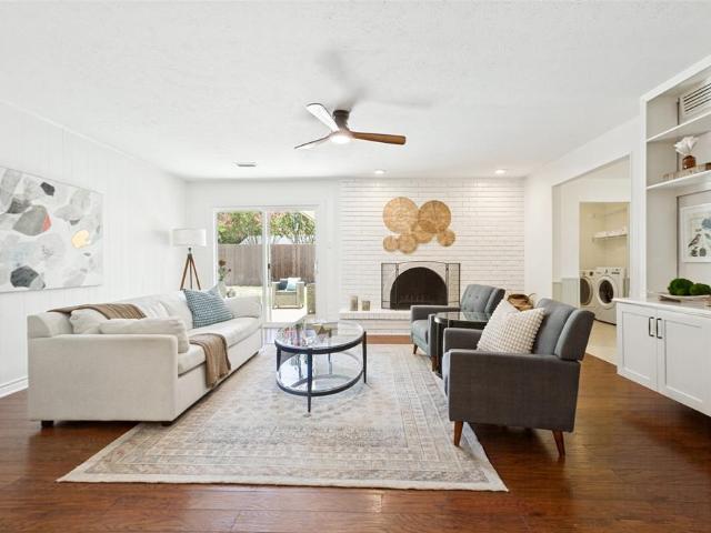 1905 Deep Valley Drive
