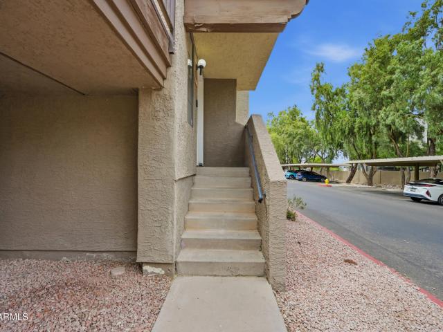 1905 e university drive # 207