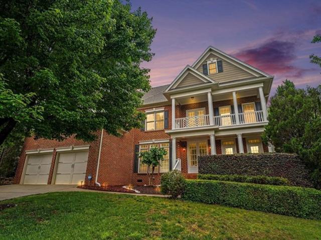 1905 Falls Farm Xing, Raleigh, NC 27614