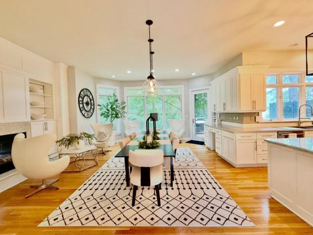 1905 Glendale Hills Drive NE