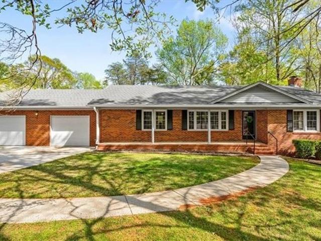 1905 Glenn Dr, Reidsville, NC 27320