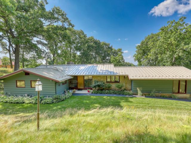 1905 Hillside Dr