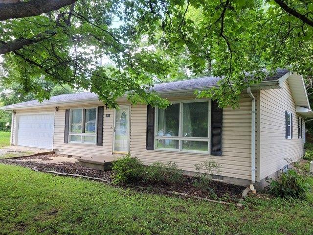 1905 S 15th St, Mount Vernon, IL 62864