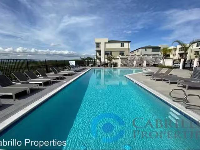 1905 Soho Lane #4 1905 Soho Ln #4