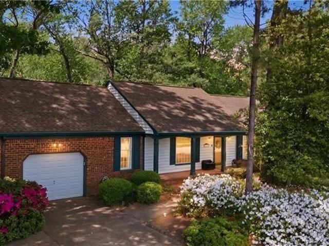 1905 Thomas Bishop Ln, Virginia Beach, VA 23454