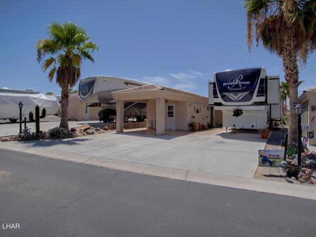 1905 Victoria Farms Rd, Lake Havasu City, AZ 86404