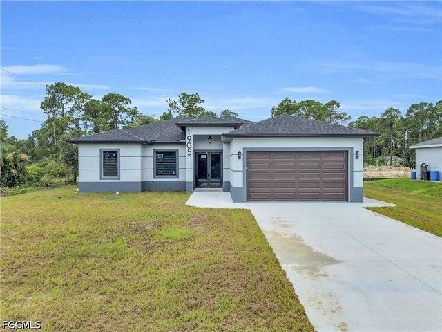 1905 W 13th St, Lehigh Acres, FL 33972