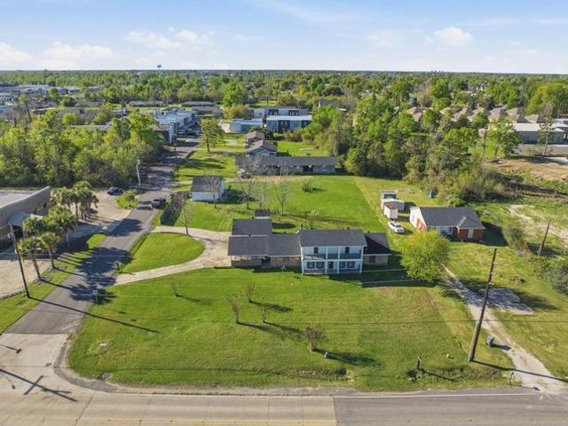 1905 W Prien Lake Rd, Lake Charles, LA 70605