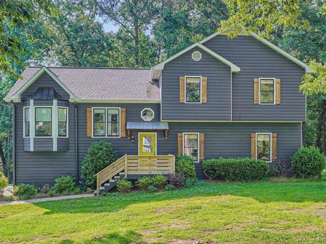 1905 Woodberry Ct, Canton, GA 30115