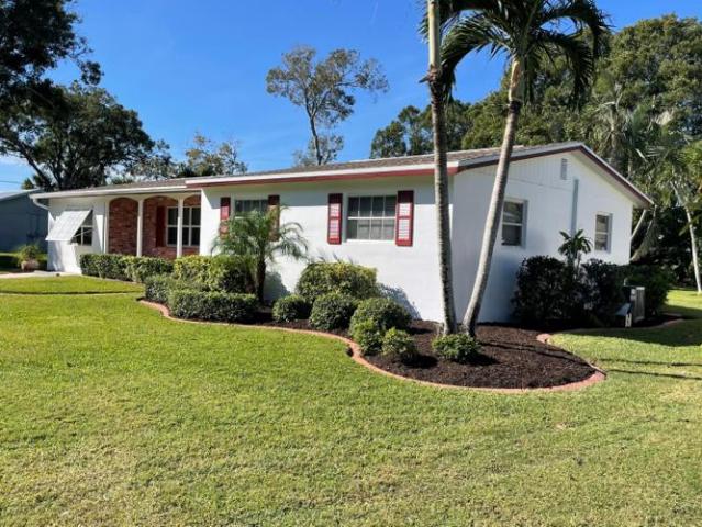 1905 37th Ave, Vero Beach, FL 32960