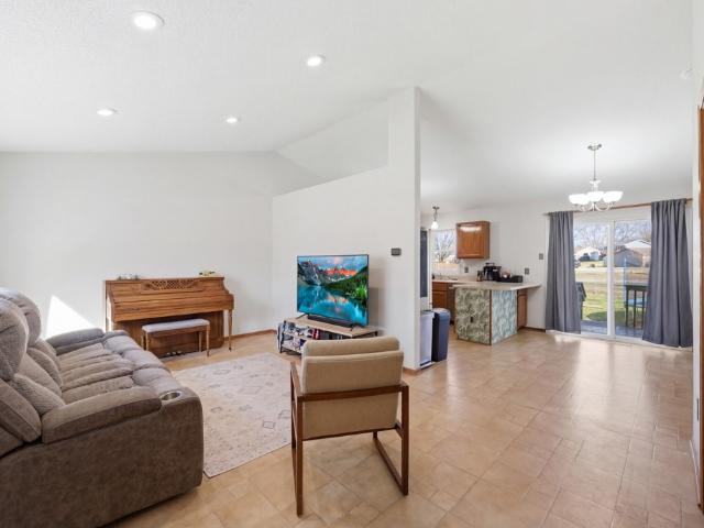 1905 5th Street SW