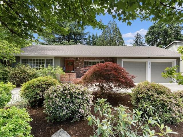 19065 NW Astoria Dr, Portland, OR 97229