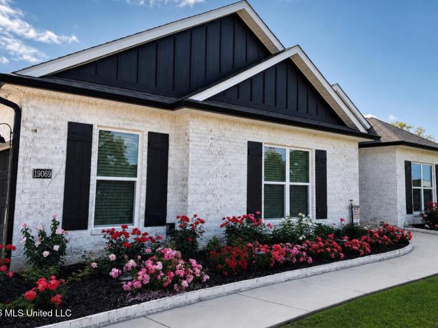 19069 Harrington Circle