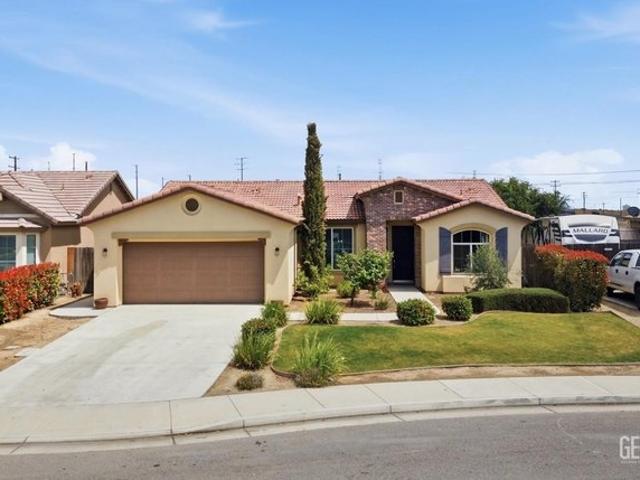 1906 McIntosh Way, Bakersfield, CA 93312