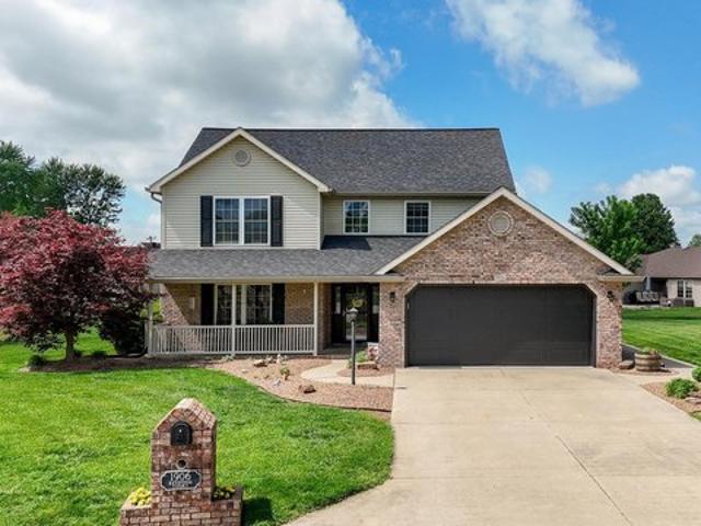 1906 N Keystone Ct, Huntingburg, IN 47542