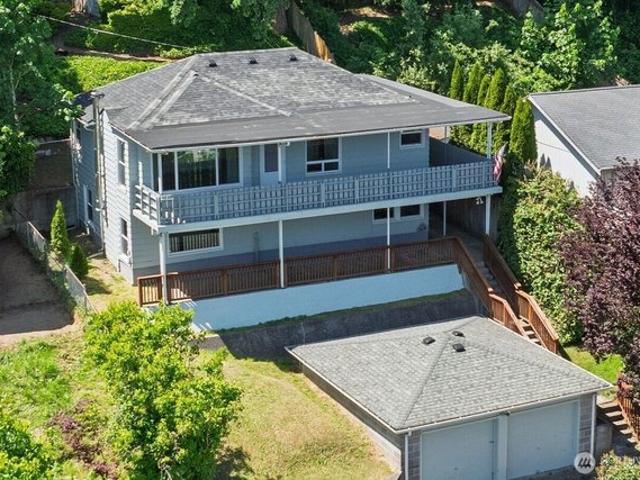 1906 N Wycoff Ave, Bremerton, WA 98312